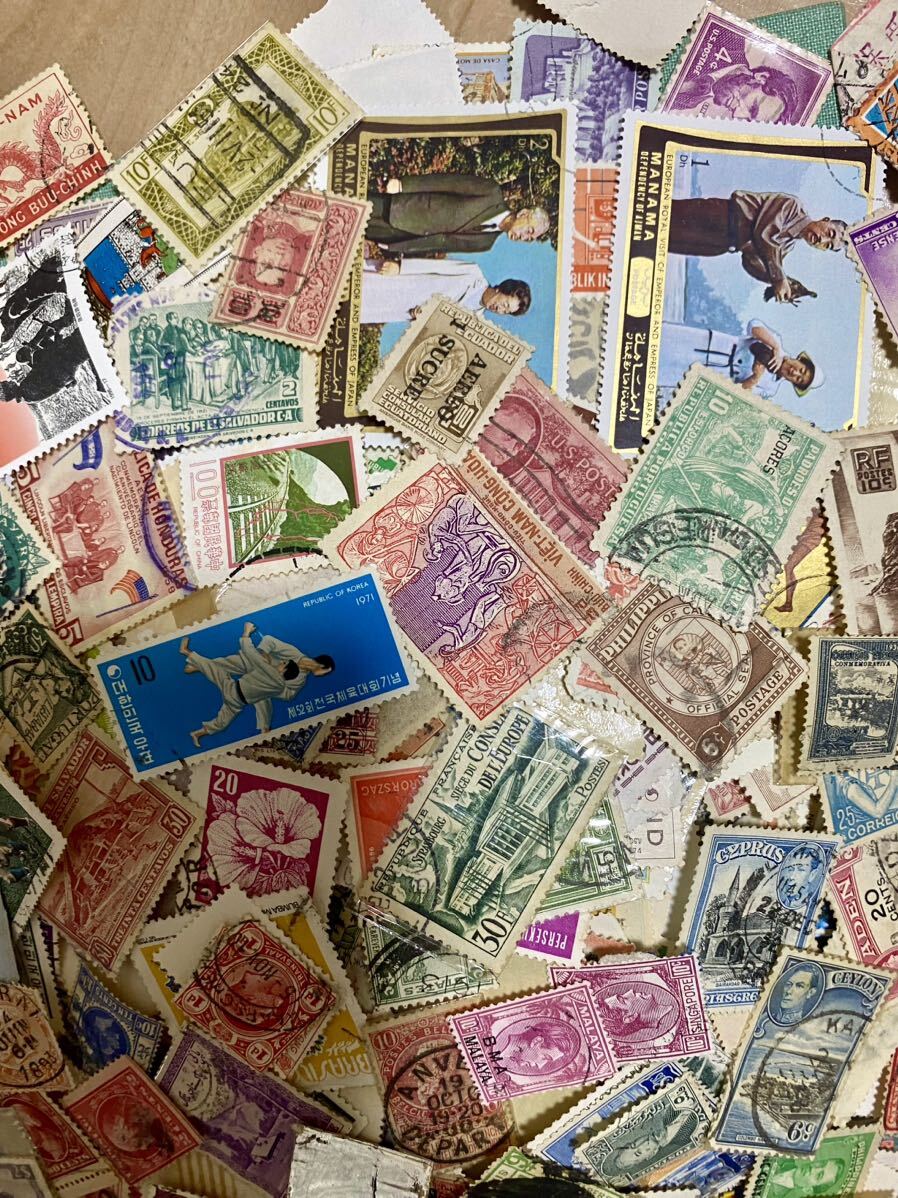 Yahoo!オークション - 使用済み切手→外国切手 古い切手 未整理 約205g...