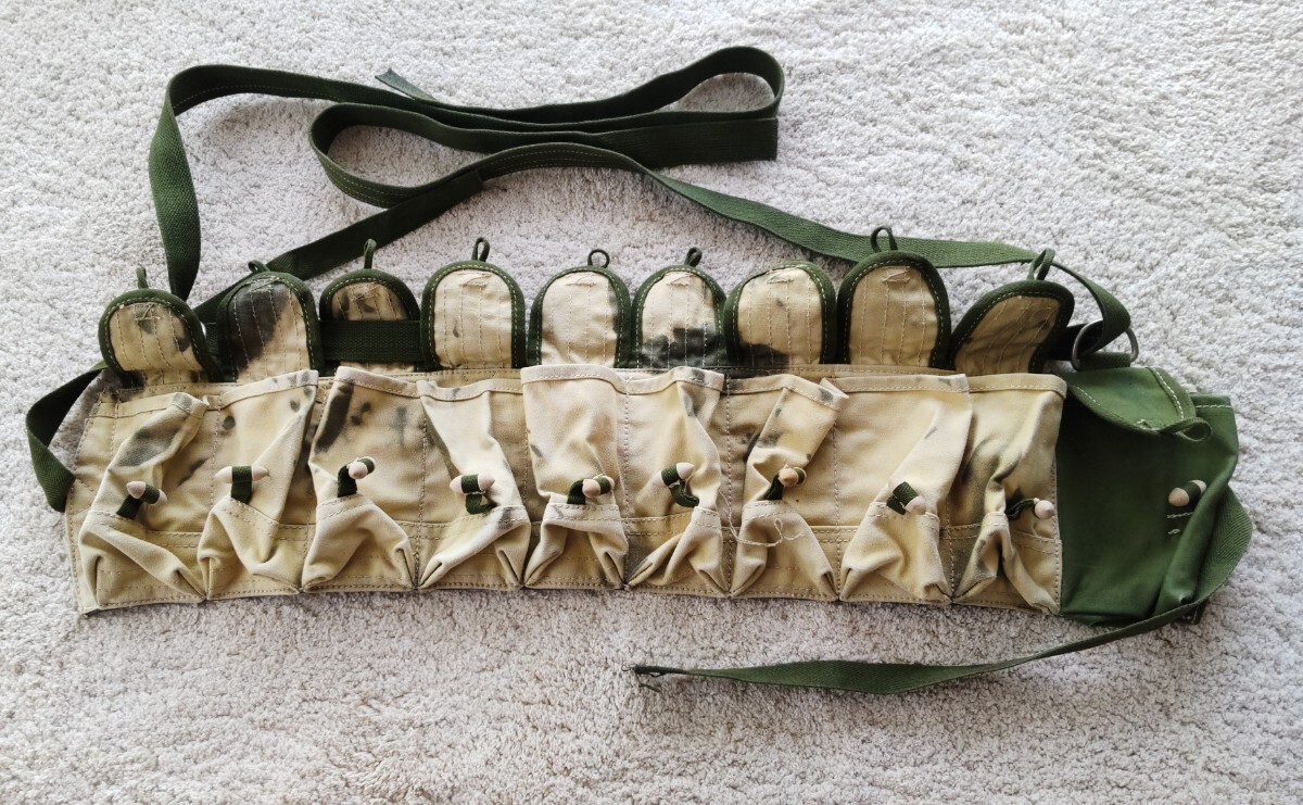 1968年 中国軍 56式小銃用 チェストリグ バンダリア AK47 AKM AK74(マガジンポーチ)｜売買されたオークション情報、yahooの商品情報をアーカイブ公開 - オークファン ...