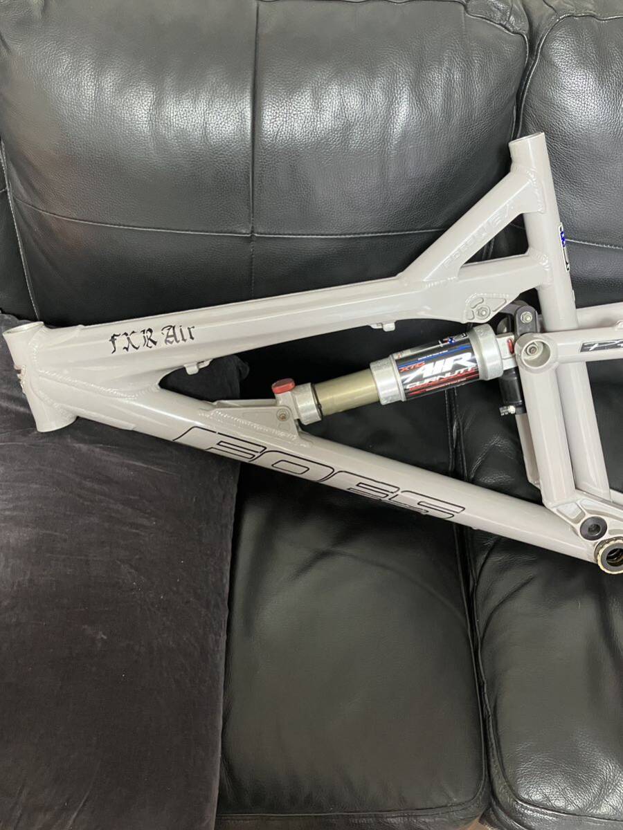 Yahoo!オークション - FOES FXR Mサイズ レア アルミ