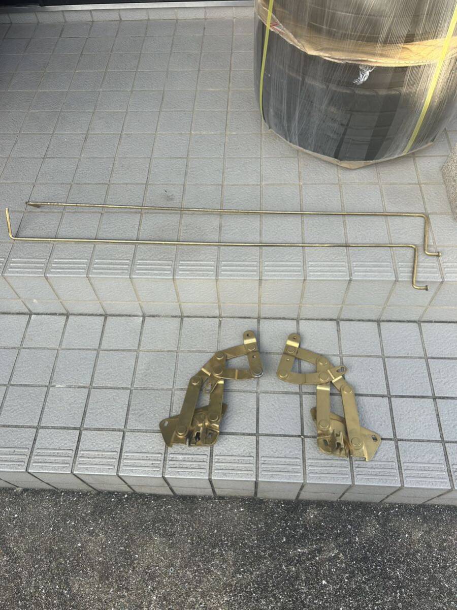 フェアレディZ S30Z ショートノーズ用 ボンネット ヒンジとスプリングバー HS30 S31 GS30Z240Z 432Z L型 L6 L28 旧車 DATSUN ダットサン(フロント ...