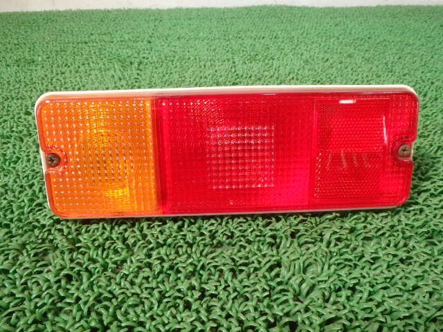 Yahoo!オークション - キャリイ DB52T H11/11 左テールランプ 左テー...