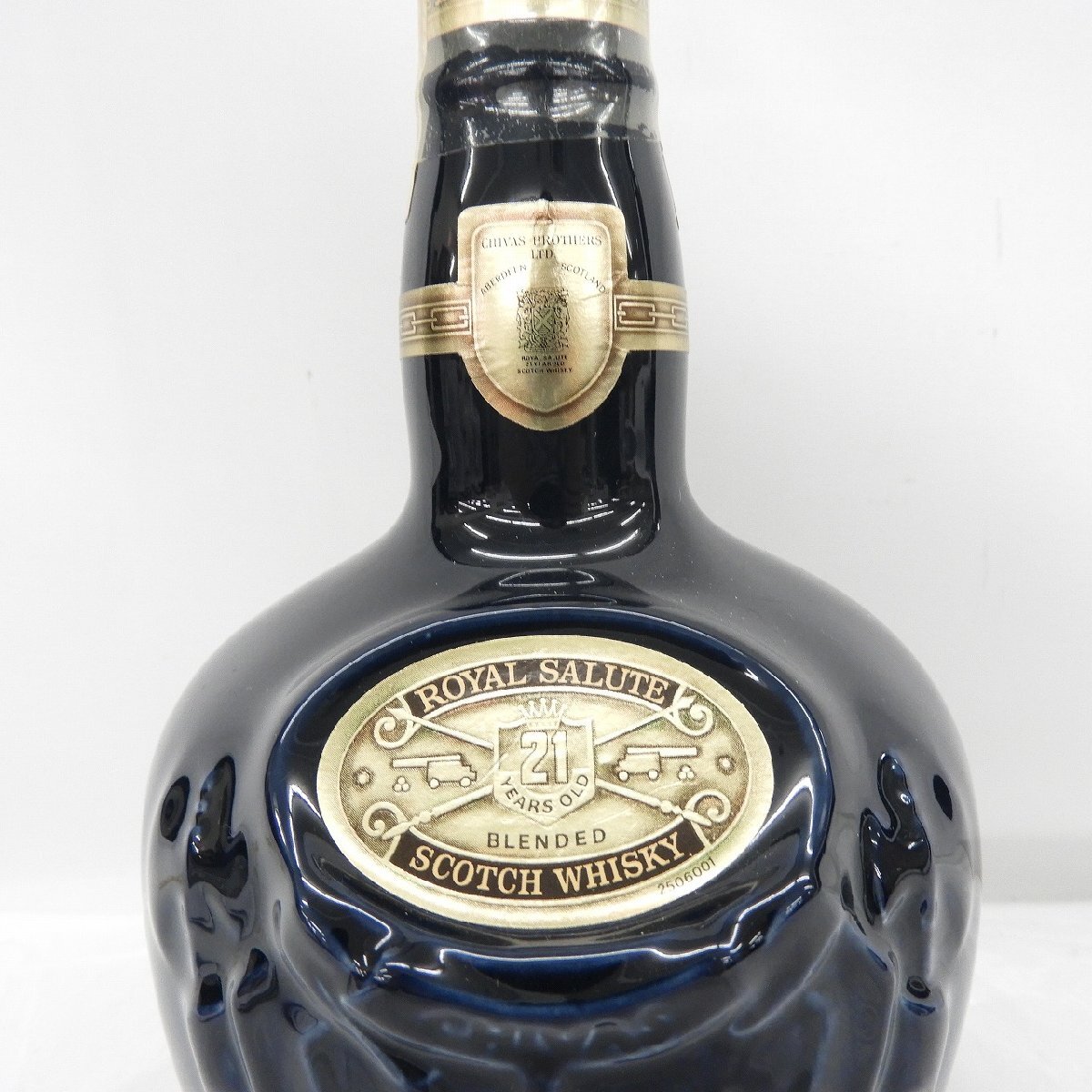 1円 未開栓 ROYAL SALUTE ロイヤルサルート 21年 青 陶器ボトル ウイスキー 700ml 40％ 1310g 11657437 0914(スコッチ)｜売買されたオークション情報 ...