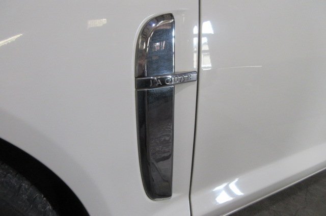Yahoo!オークション - 2009年 ジャガー XF X250 CBA-J05FA 左フェンダ...