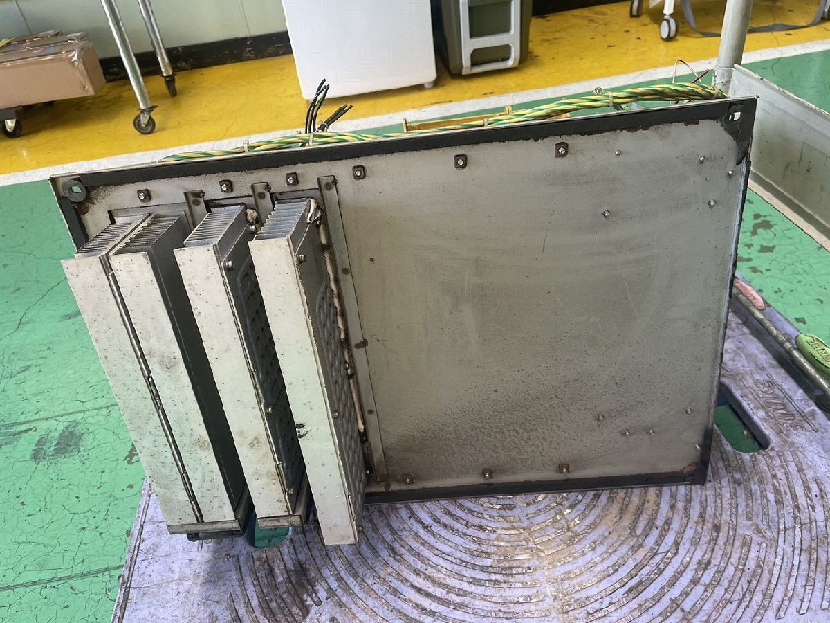 Yahoo!オークション - レーザー用FANUC製基盤セット A06B-6110-H011 A0...