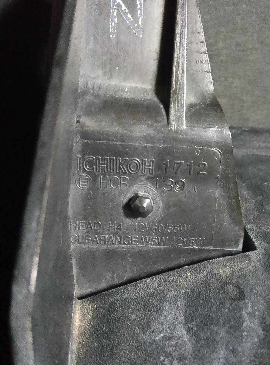 Yahoo!オークション - 4003 Z11 キューブ 日産 ハロゲンヘッドライト左...