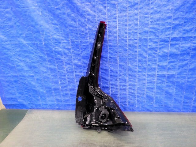 Yahoo!オークション - K776 ボルボ XC60 UD UB V426 左テール LED 3222...