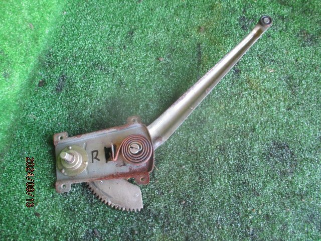 Yahoo!オークション - (0297)LS10 フロンテ バン 右側ウィンドウレギュ...