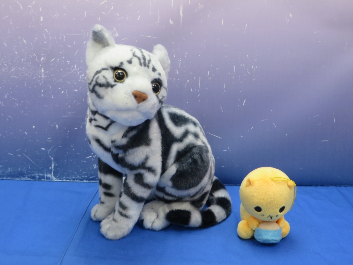 日本代購代標第一品牌【樂淘letao】－C13 REAL CAT リアルな猫のぬいぐるみ + パステル家族 にゃんころげ ぬいぐるみ 2点セット