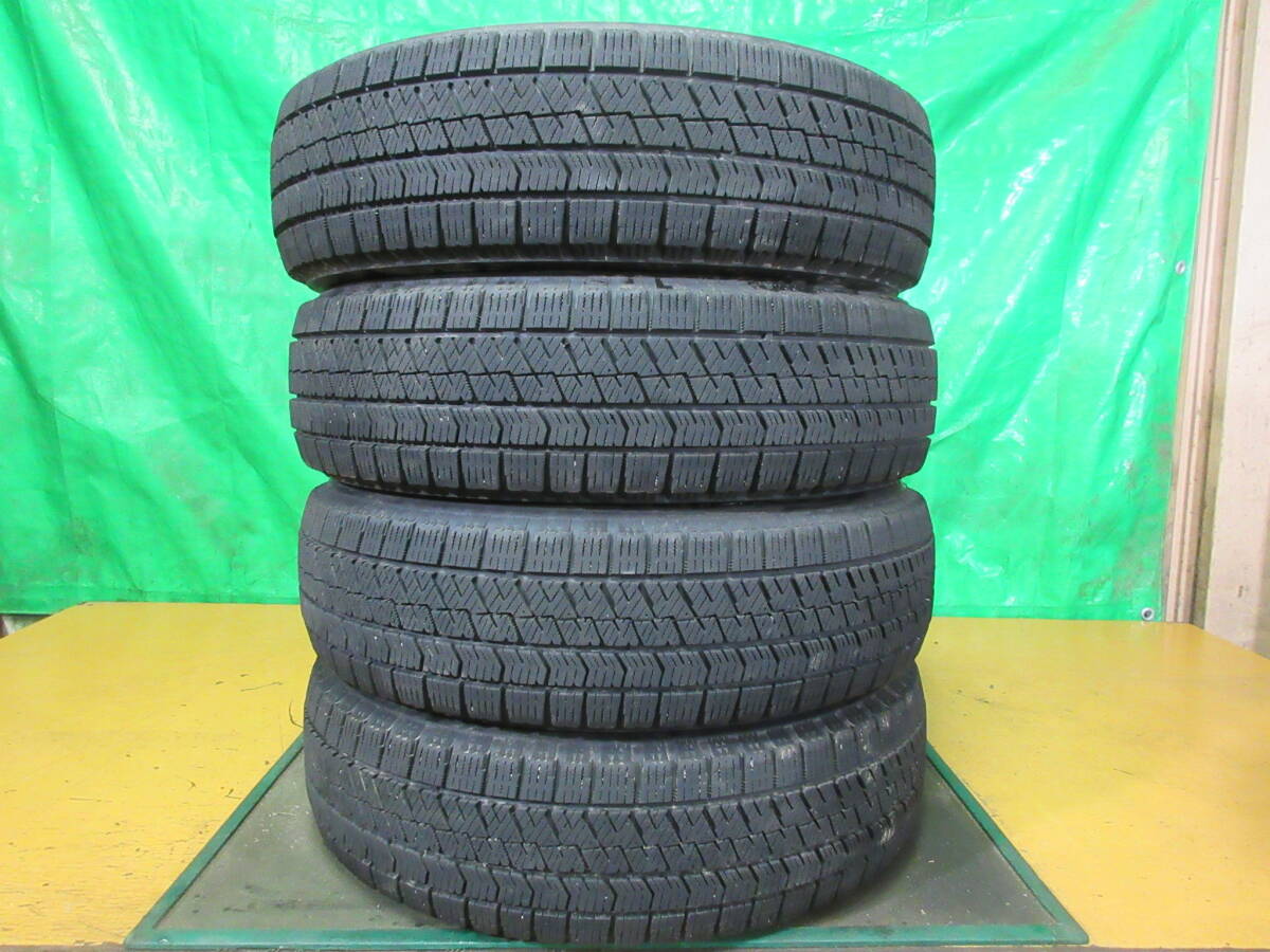 14インチ 2017年製 ブリヂストン ブリザック BRIDGESTONE BLIZZAK VRX2 155/65R14 75Q 4本 №7104 スタッドレス 冬タイヤ 軽自動車等(中古品 ...