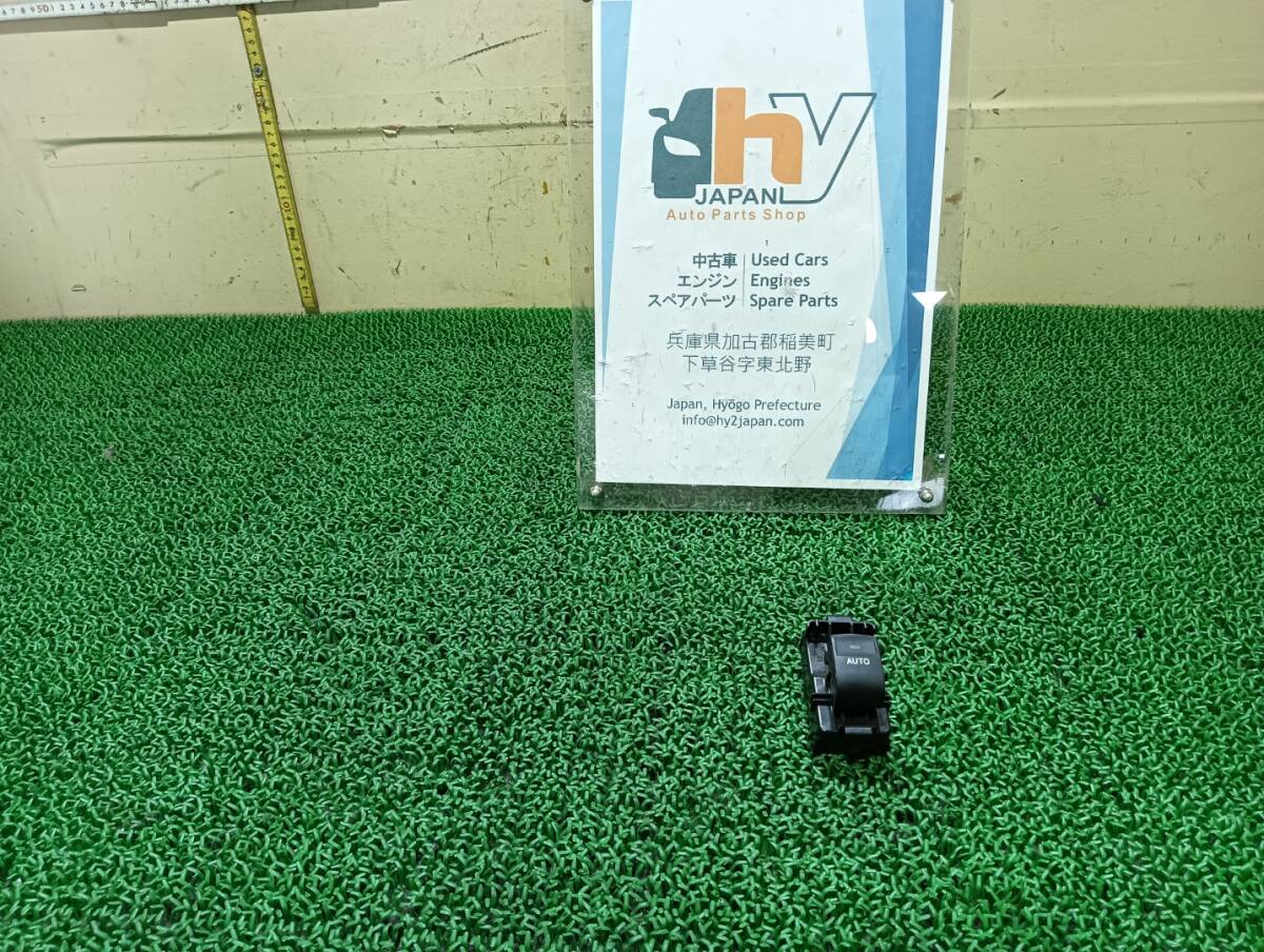 Yahoo!オークション - トヨタ リアドアパワーウィンドウスイッチ 左 プ...