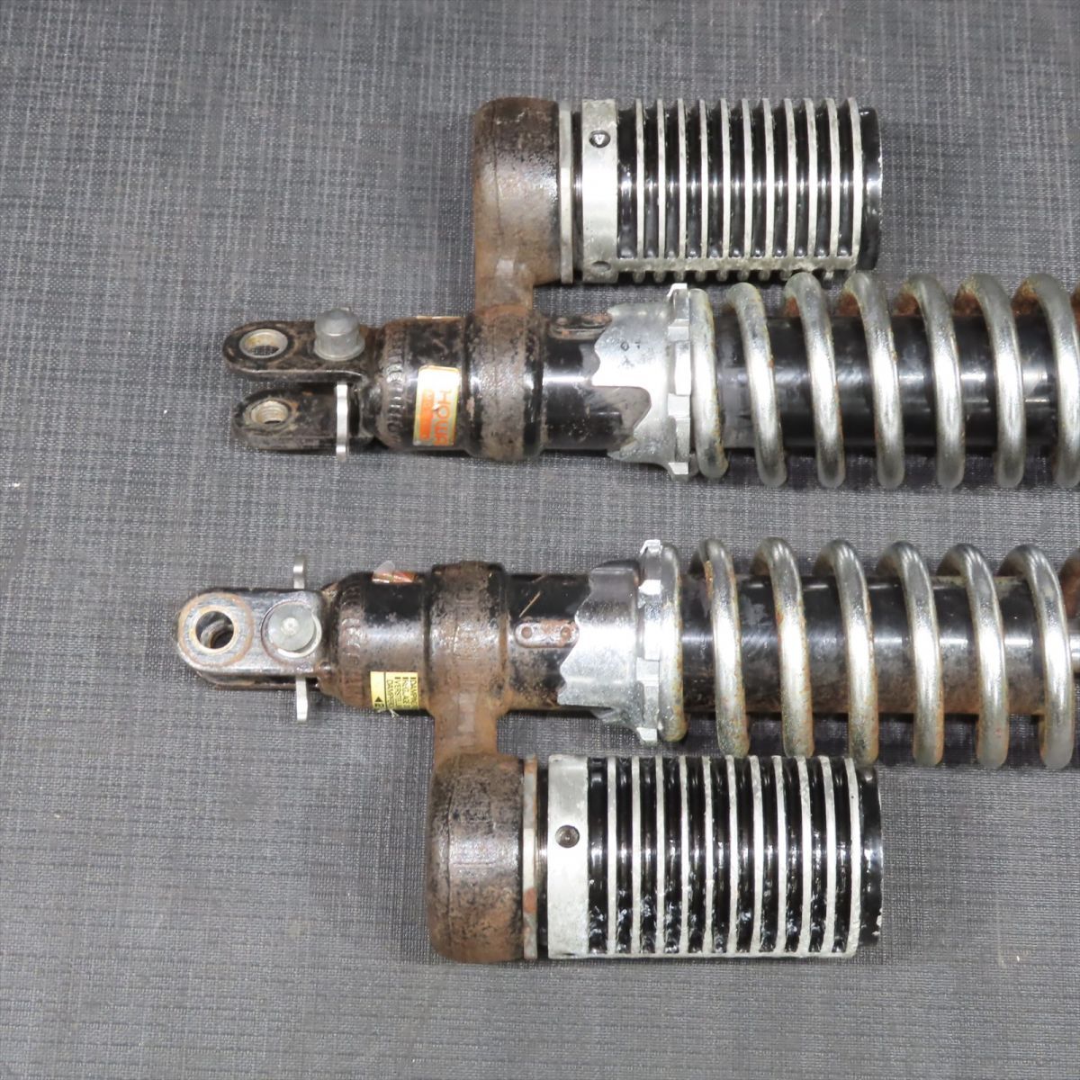 ホンダ CB1100F SC11 リアサスペンション リアショック 080 INO-B-348(リア)｜売買されたオークション情報、yahooの商品情報をアーカイブ公開 - オークファン ...