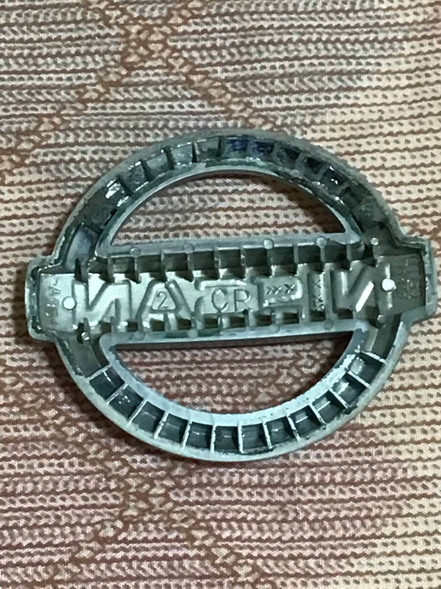 Yahoo!オークション - 日産 セドリック 純正 エンブレム y34 y33 y32...