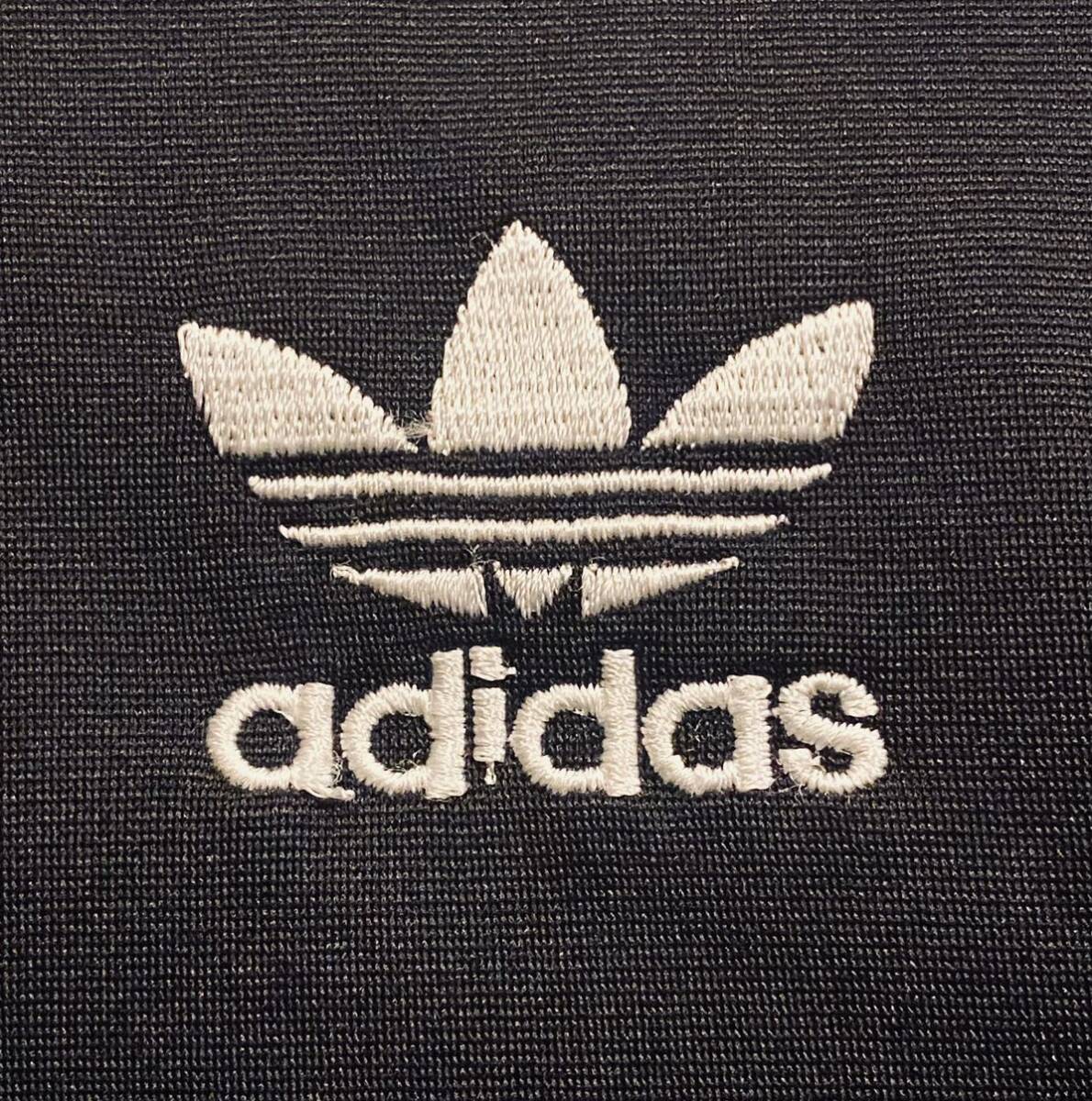 入手困難】ADIDAS トラックジャケット L 黒 黒タグ VINTAGE 入手困難】ADIDAS トラックジャケット L 黒 黒タグ VINTAGE