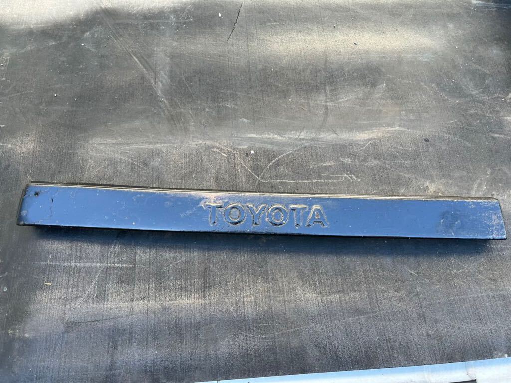 Yahoo!オークション - ae86純正前期リアガーニッシュ