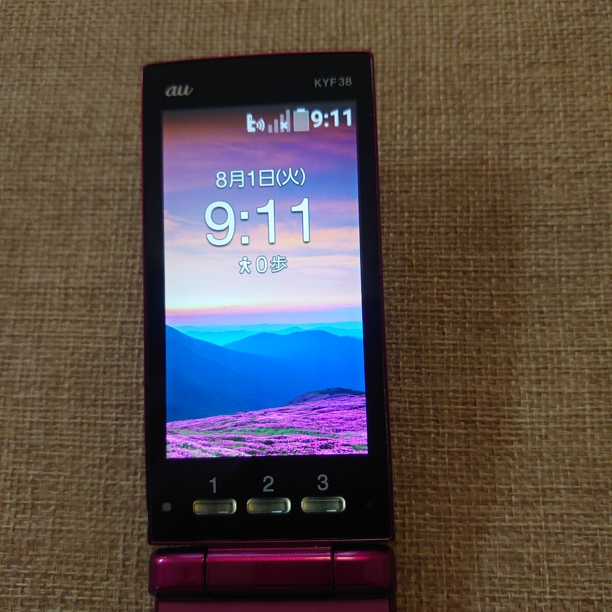 Yahoo!オークション - KYF38 au 赤