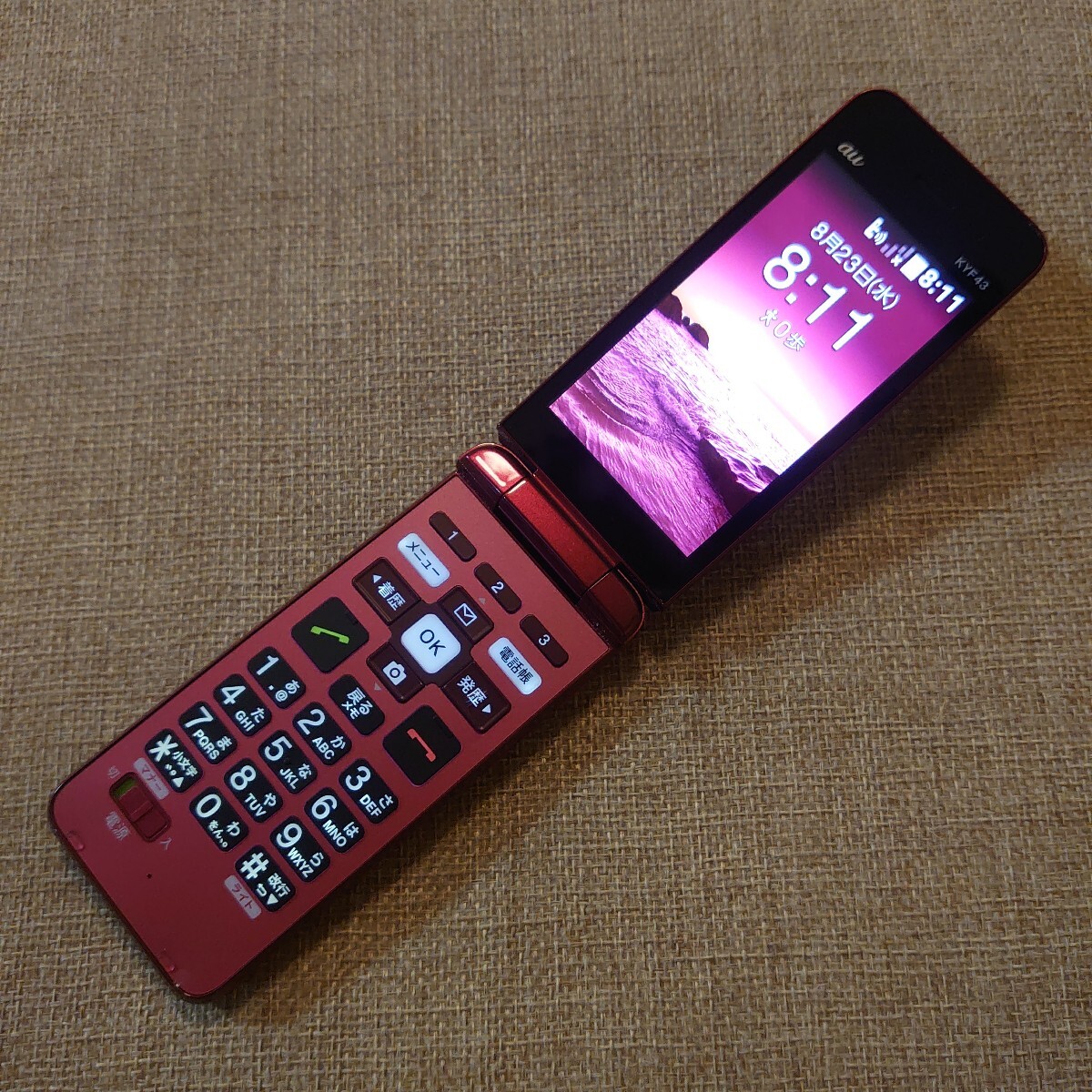 Yahoo!オークション - 美品 KYF43 au レッド