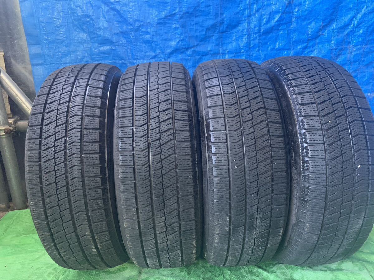 Yahoo!オークション - 185/60R15 84Q ブリジット BLIZZAK VRX2 スタッ...