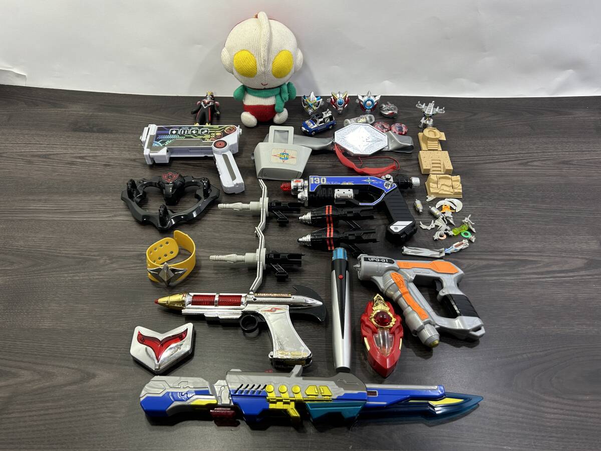 Yahoo!オークション - A368 1円～ ウルトラマン なりきり アイテム グ...