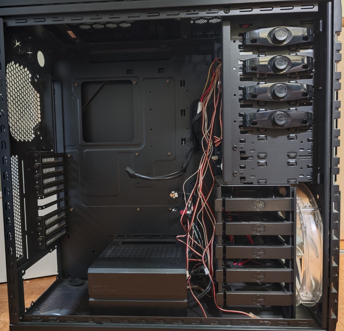 Yahoo!オークション - 説明必読 クーラーマスターHAF X フルタワーPC...