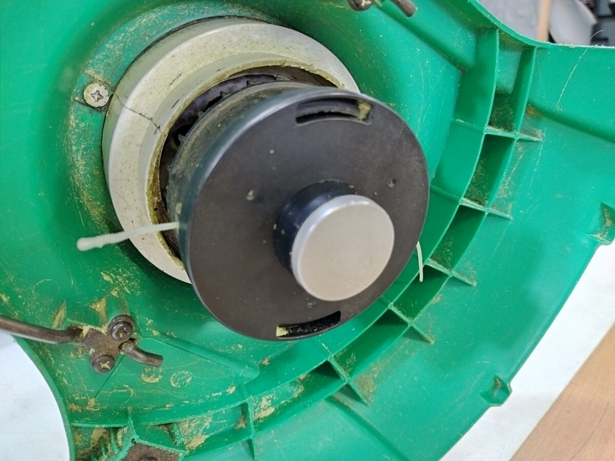 Yahoo!オークション - 管理1344 makita マキタ 250mm 草刈機 MUR2500 ...