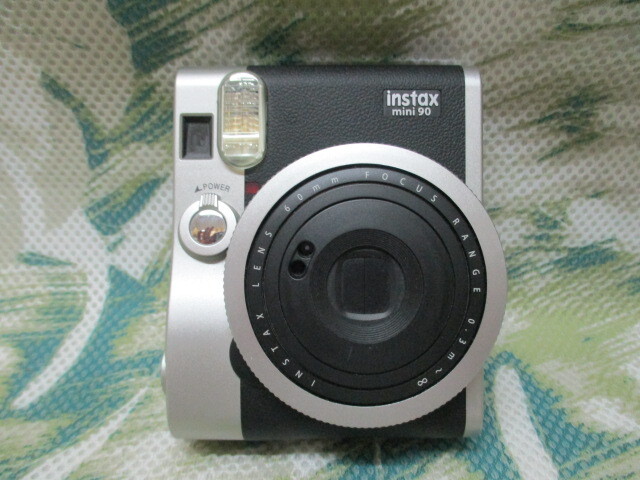 FUJIFILM 富士フイルム instax mini 90 NEO CLASSIC ネオクラシック インスタントカメラ チェキ ジャンク(インスタント、ポラロイド)｜売買されたオークション ...