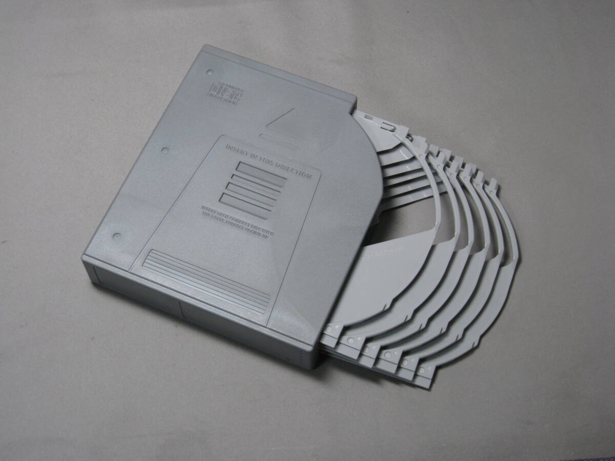 Yahoo!オークション - Clarion（ADDZEST） CD/DVDオートチェンジャー...