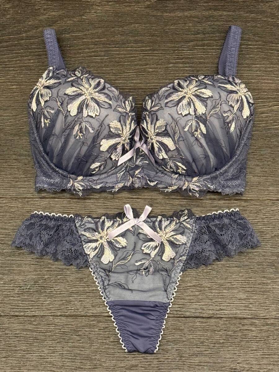 Yahoo!オークション - Risa Magli リサマリ F70 M セット