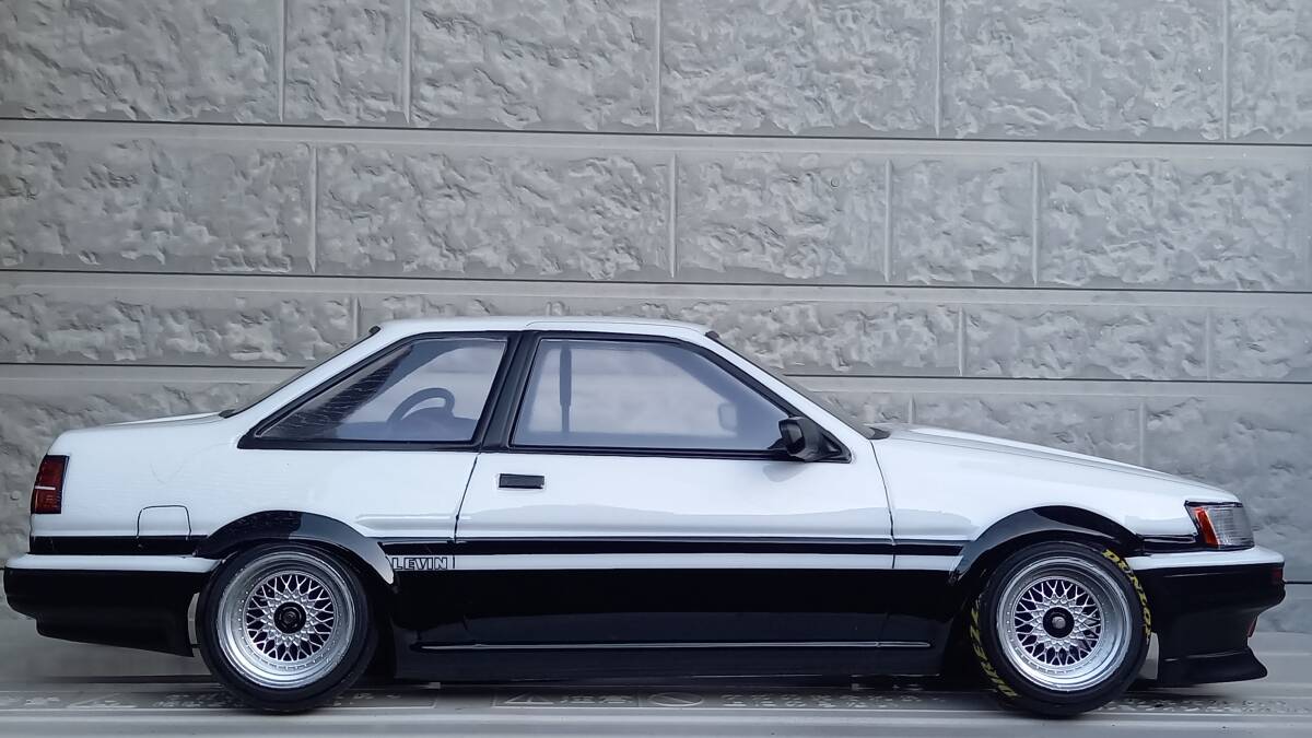 Yahoo!オークション - PANDORA RC AE86 カローラレビン 2ドア 白黒ツー...