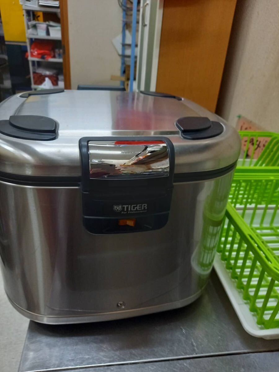 タイガー 保温ジャー 単相100V 電子ジャー 業務用 jhe-a720 黒ニンニク匂い付き(炊飯器)｜売買されたオークション情報、yahooの商品情報をアーカイブ公開 - オークファン ...