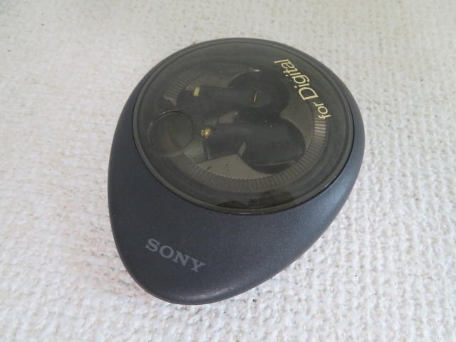 Yahoo!オークション - SONY MDR-E484 イヤホン ソニー イヤフォン ケ...