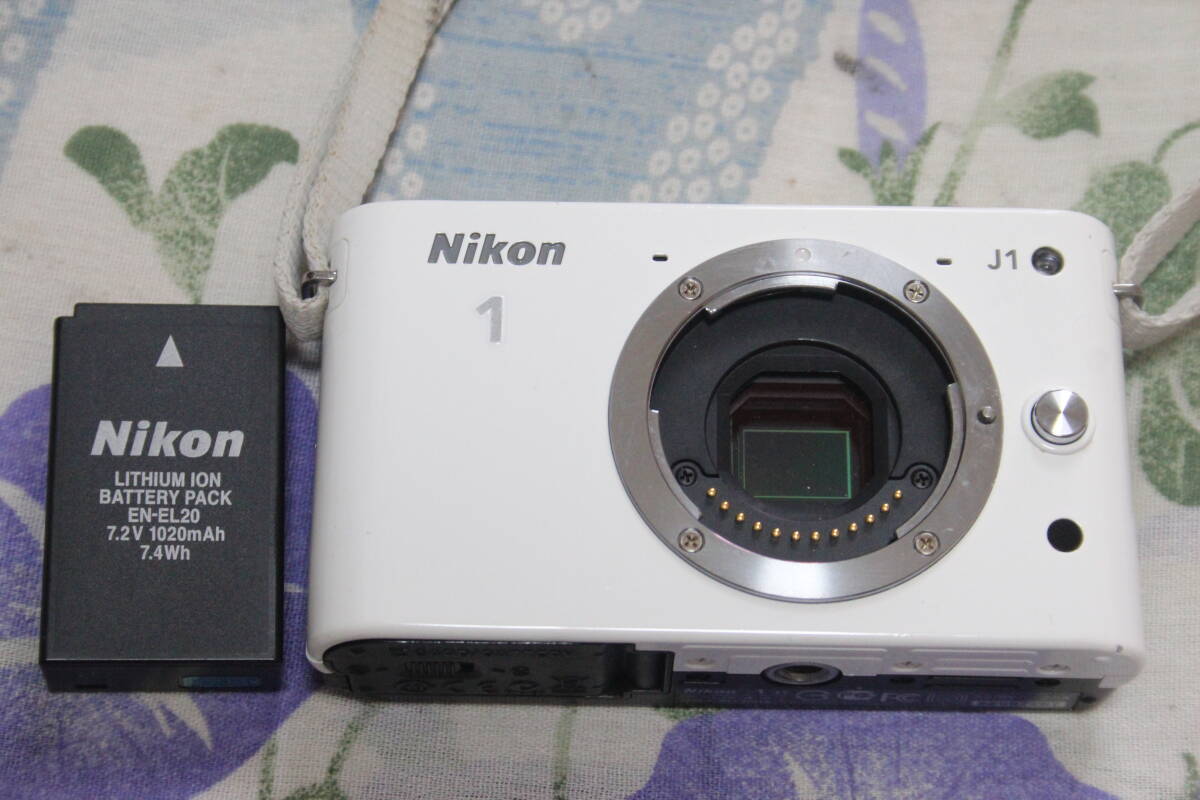 Yahoo!オークション - Nikon 1 J1 ボディ 撮影可 中古品