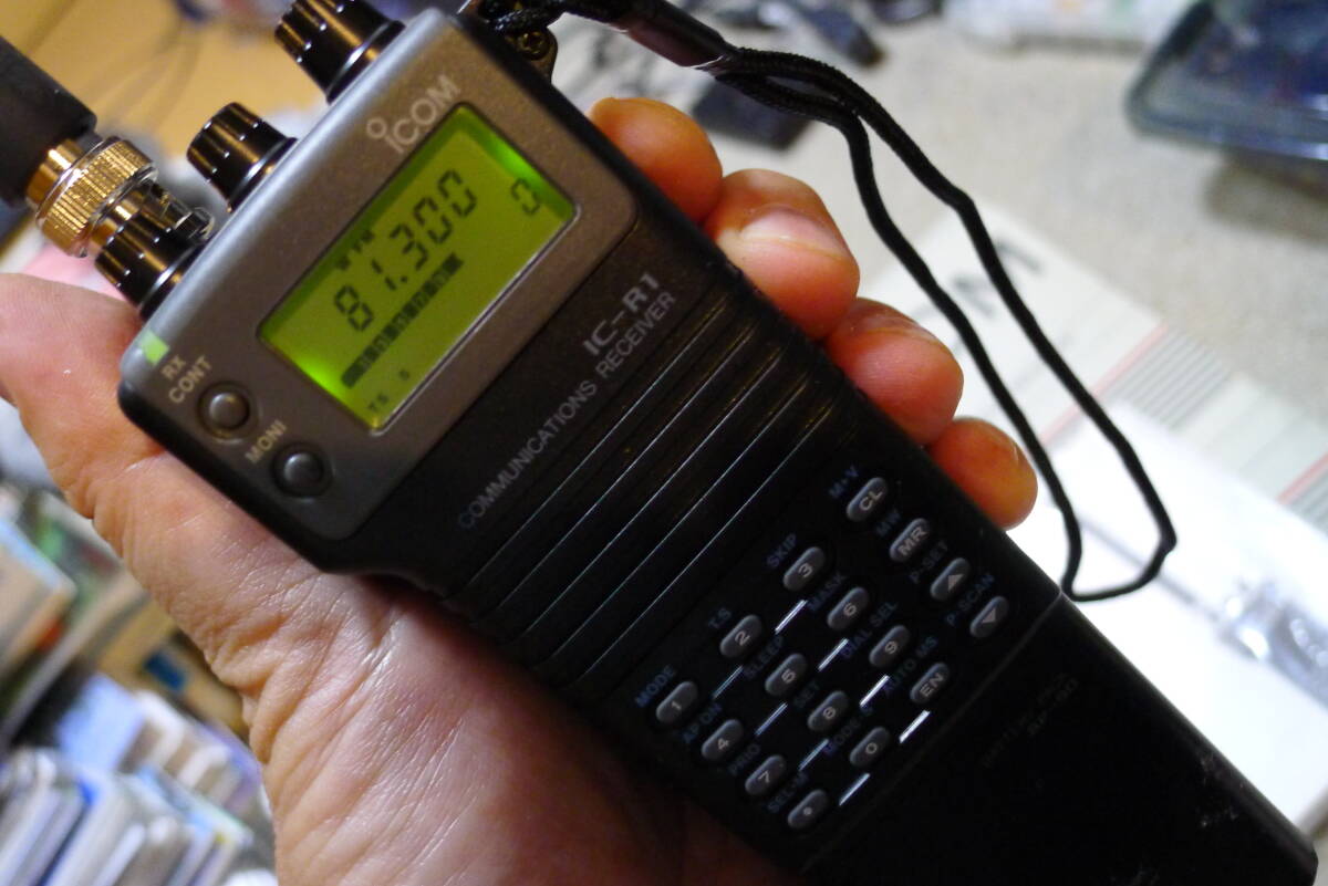 Yahoo!オークション - ICOM 広帯域ハンディ受信機 IC-R1 中古動作品