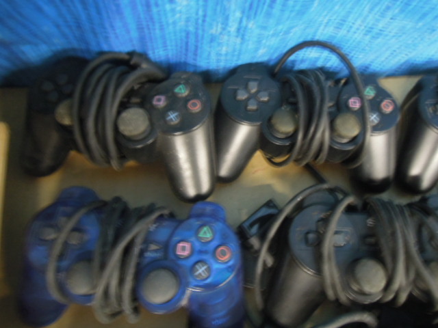 Yahoo!オークション - まとめ PS PS2 PS3 コントローラー 計27個セ...