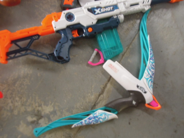 Yahoo!オークション - まとめ NERF トイガン いろいろ ジャンク ...