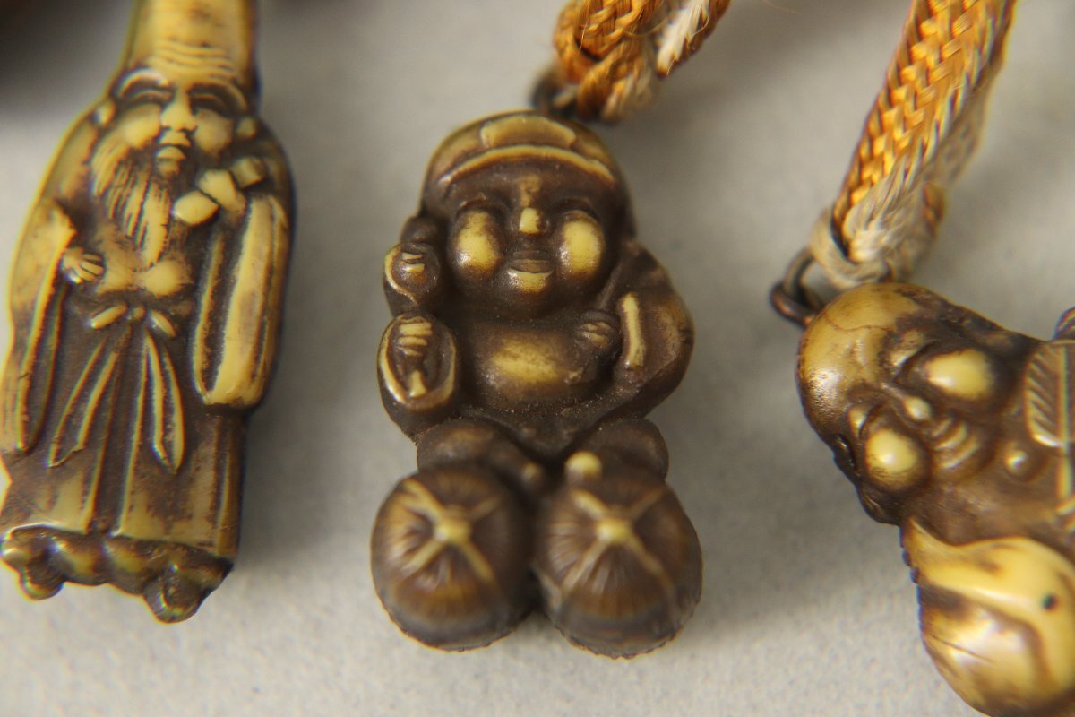 Yahoo!オークション - 時代提げ物 象牙風 七福神 根付 縦2.3～2.9cm 重...