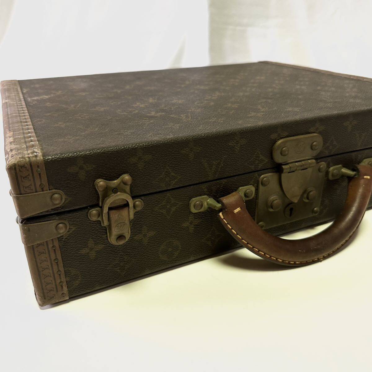 希少 Louis Vuitton ルイヴィトン コトヴィル40 プレジデント 希少 Louis Vuitton ルイヴィトン コトヴィル40 プレジデント