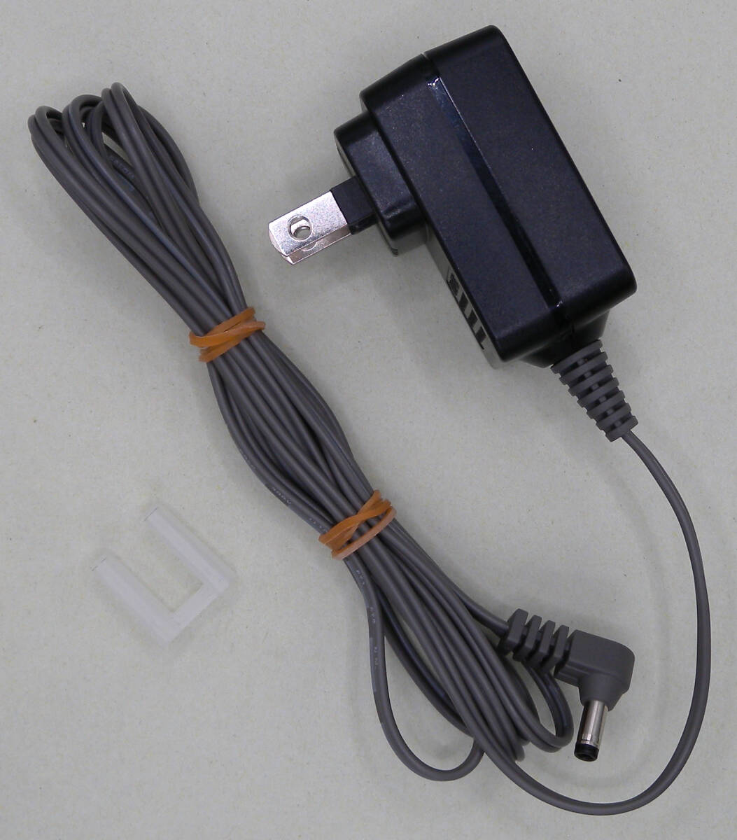 Panasonic パナソニック 純正 電話機 用 ACアダプター PNLV249JP センタープラス 5.5V 500mA 0.5A DCプラグ 外径 4mm 4ミリ(変圧器、アダプター ...