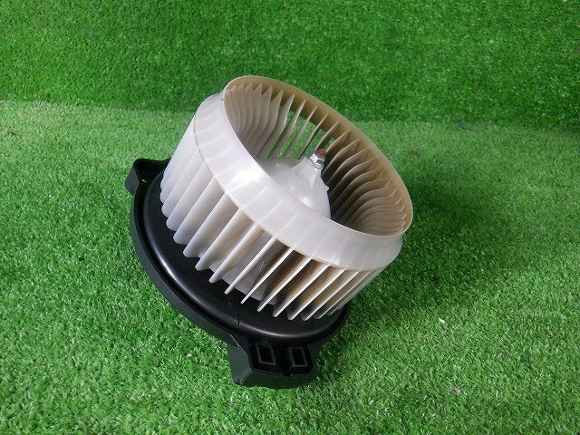 Yahoo!オークション - ライフ JB5JB6 JB7 JB8) Cタイプ ホン...