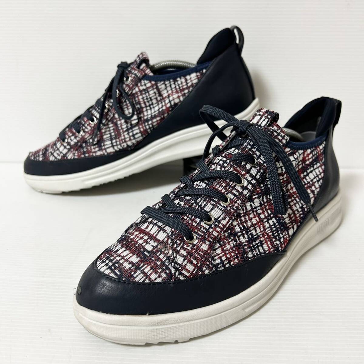 Yahoo!オークション - fitfit フィットフィット スニーカー デザインス...