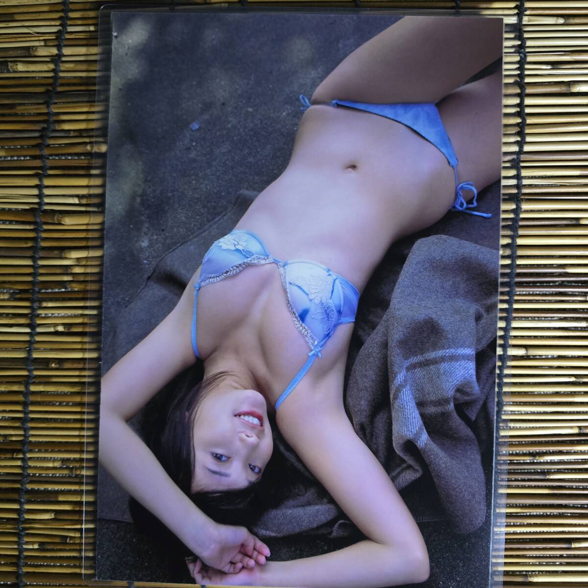 高品質厚手150μラミネート加工 山崎真実 プレイボーイ2006NO.46 水着 B5 雑誌切り抜き7ページ グラビアアイドル(タレント)｜売買されたオークション情報、yahooの商品情報を ...