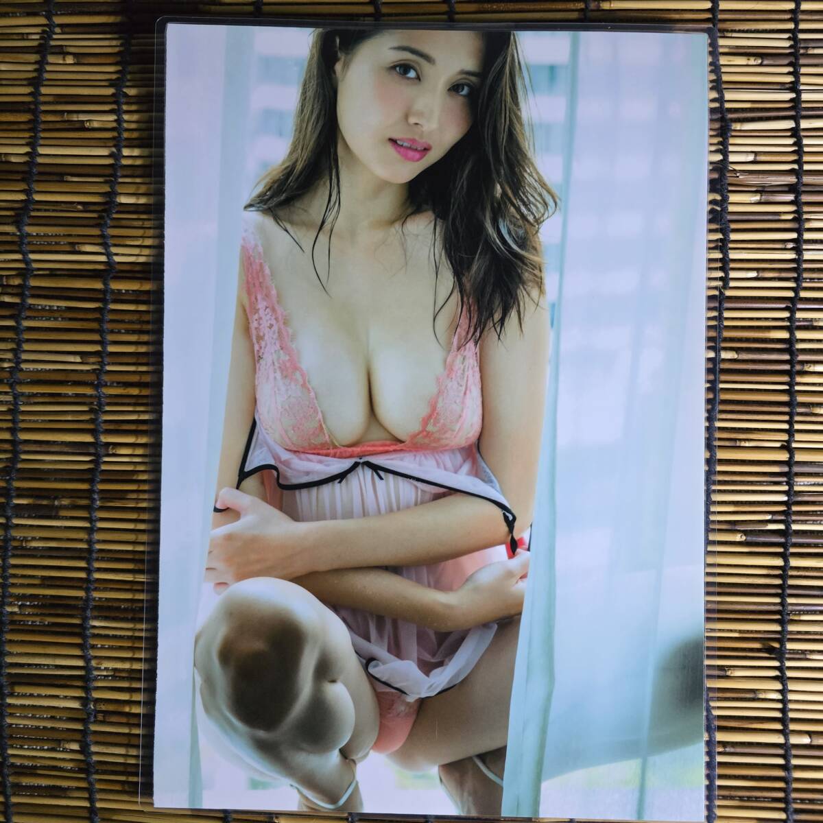 高品質厚手150μラミネート加工 橋本マナミ 水着 A4 雑誌切り抜き4ページ グラビアアイドル l34(タレント)｜売買されたオークション情報、yahooの商品情報をアーカイブ公開 ...