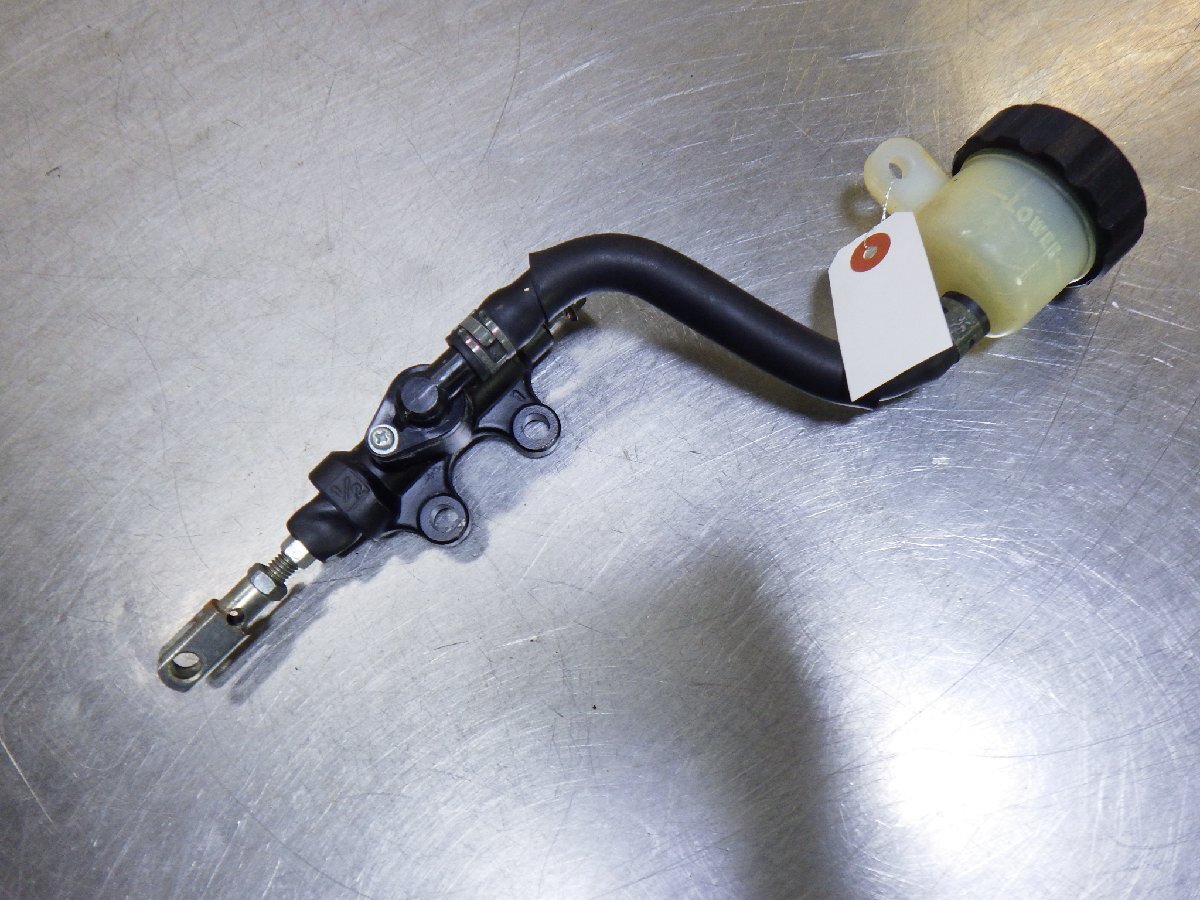 Yahoo!オークション - V-MAX リアブレーキマスターAssy 良品 VMAX