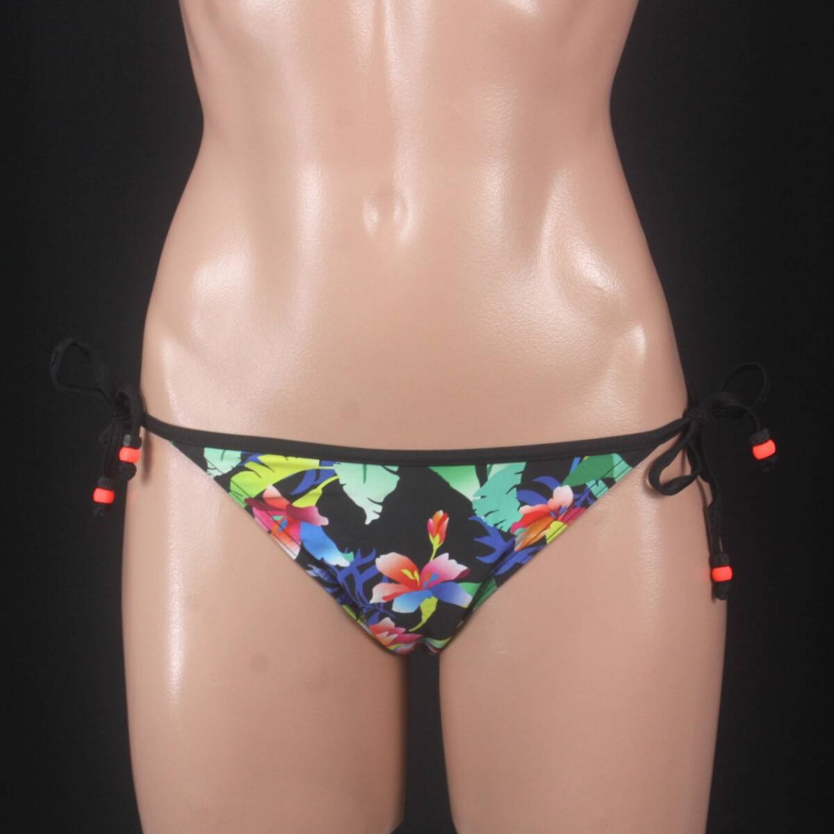 Yahoo!オークション - C1816 紐パン TRIBORD 花柄 トロピカル 赤 青 黄...