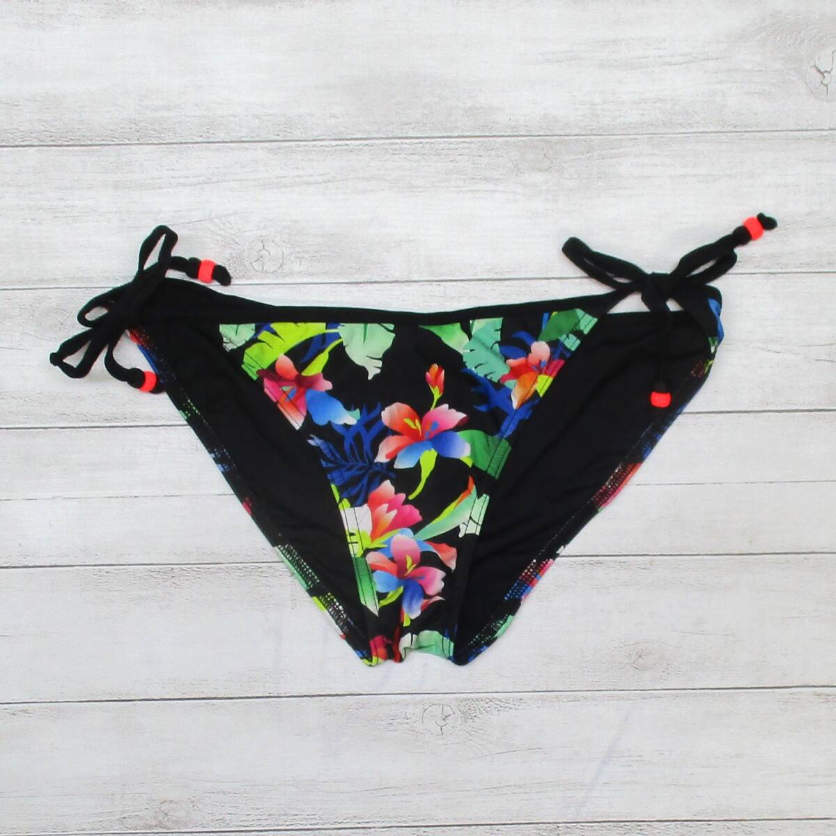 Yahoo!オークション - C1816 紐パン TRIBORD 花柄 トロピカル 赤 青 黄...