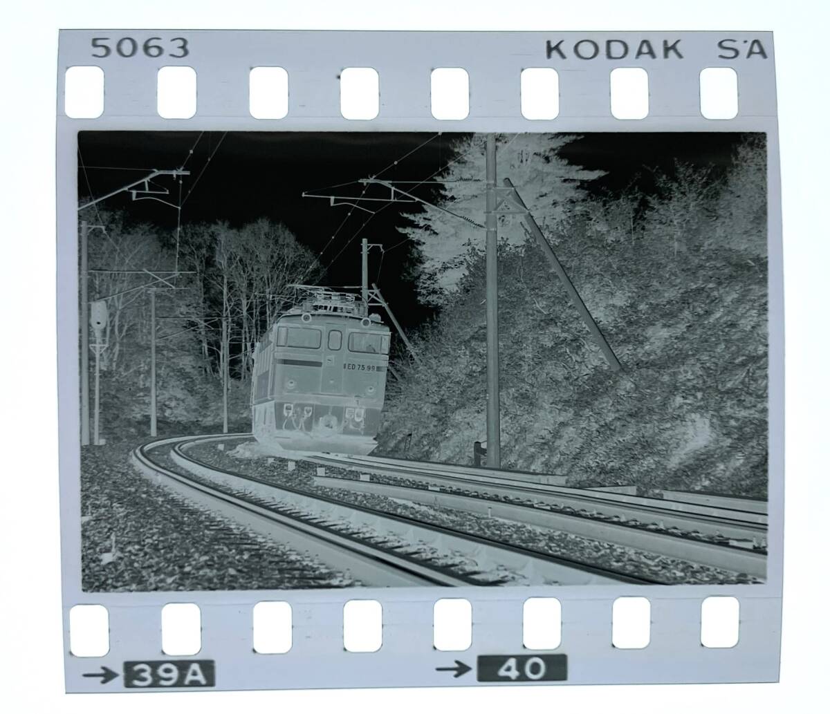 Yahoo!オークション - 35ミ白黒ネガ10枚 ED75重連・ED60・...