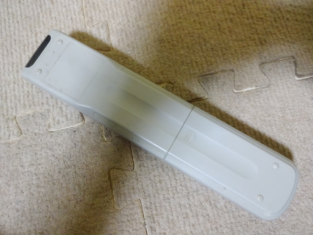 Yahoo!オークション - 送料無料 ソニー アナログテレビリモコン RM-J23...