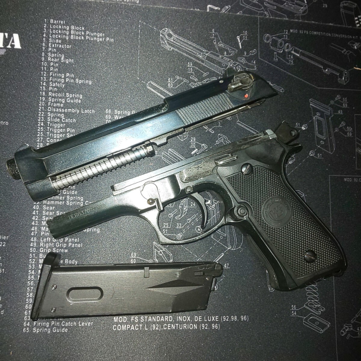 Yahoo!オークション - WE ベレッタM92F ガスブローバック Beretta m92f
