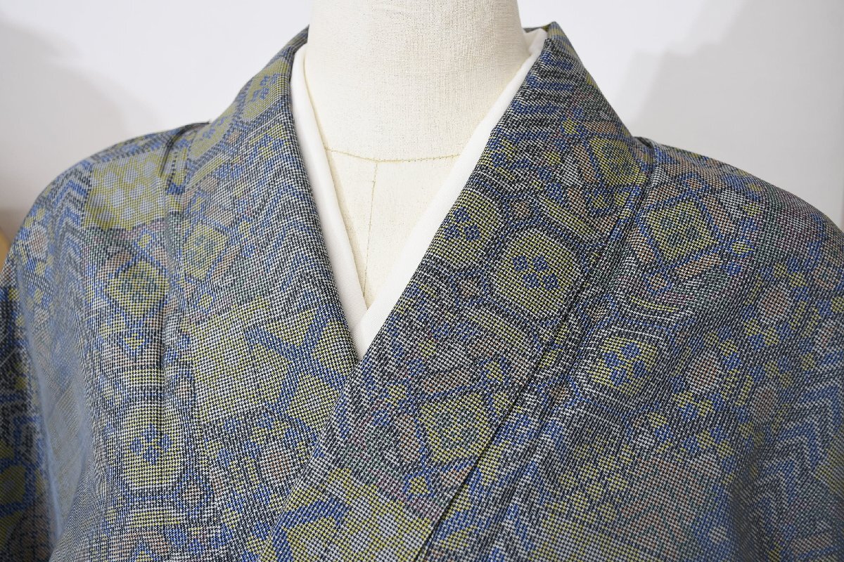 大島紬 和菱壁画紋 身丈155cm 裄丈65cm 着物 pb-2993 桜庭呉服店(大島紬)｜売買されたオークション情報、yahooの商品情報をアーカイブ公開 - オークファン（aucfan.com）