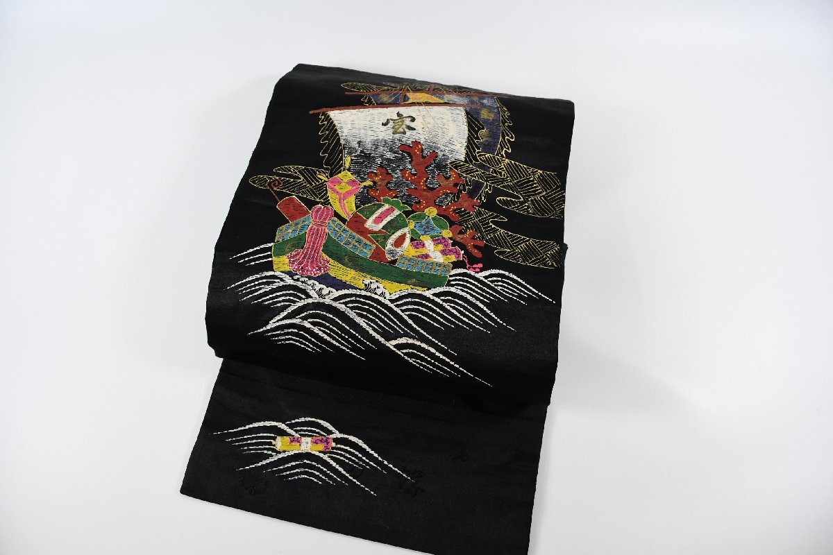 名古屋帯 宝船 宝尽くし 正絹 帯丈362cm 着物屋 ne-12160 桜庭呉服店(仕立て上がり)｜売買されたオークション情報、yahooの商品情報をアーカイブ公開 - オークファン ...