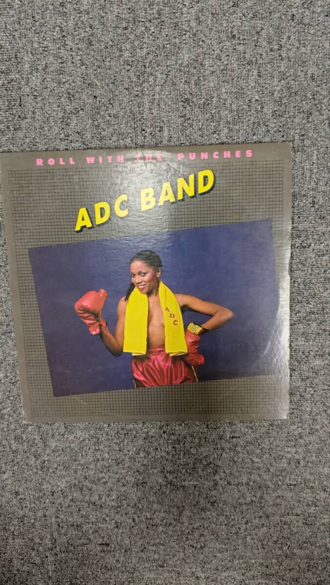 Yahoo!オークション - [LP] '82米Orig / ADC Band / Roll With The Pun...